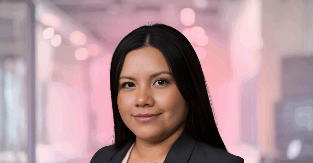 Juliana Cruz on Leading Through Ambiguity and Embracing the Unknown - Forté Foundation